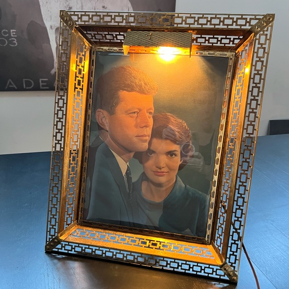unbranded | Accents | Vintage Gold Frame Lighted Painting John F ...